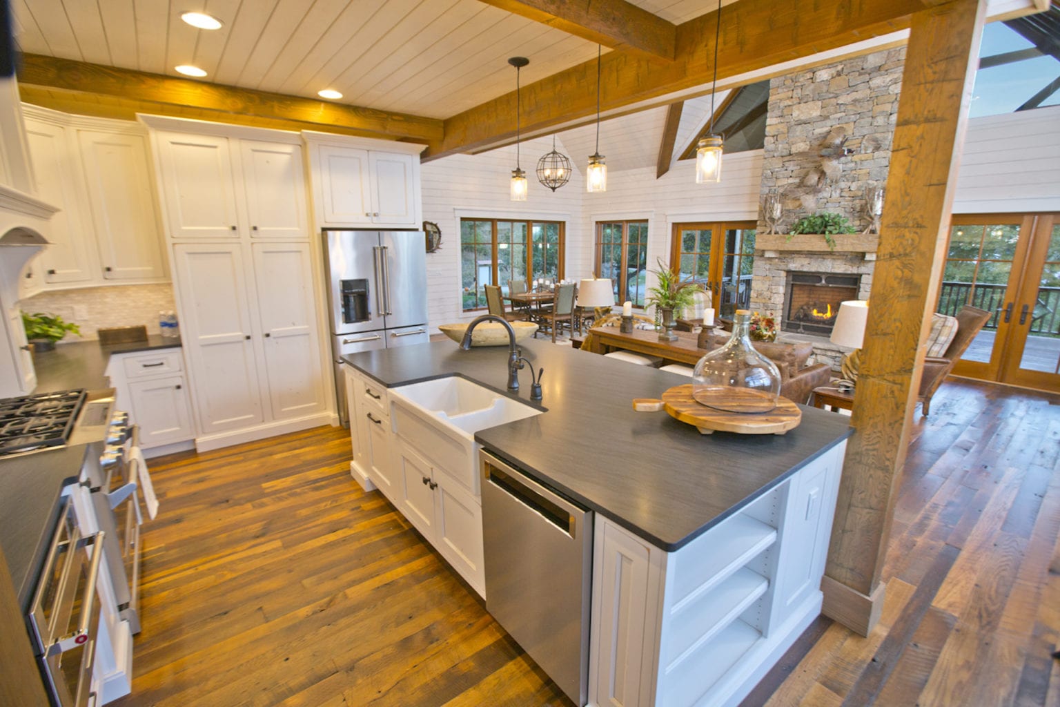 6 Top Kitchen Design Tips For your Mountain Home | Avalon